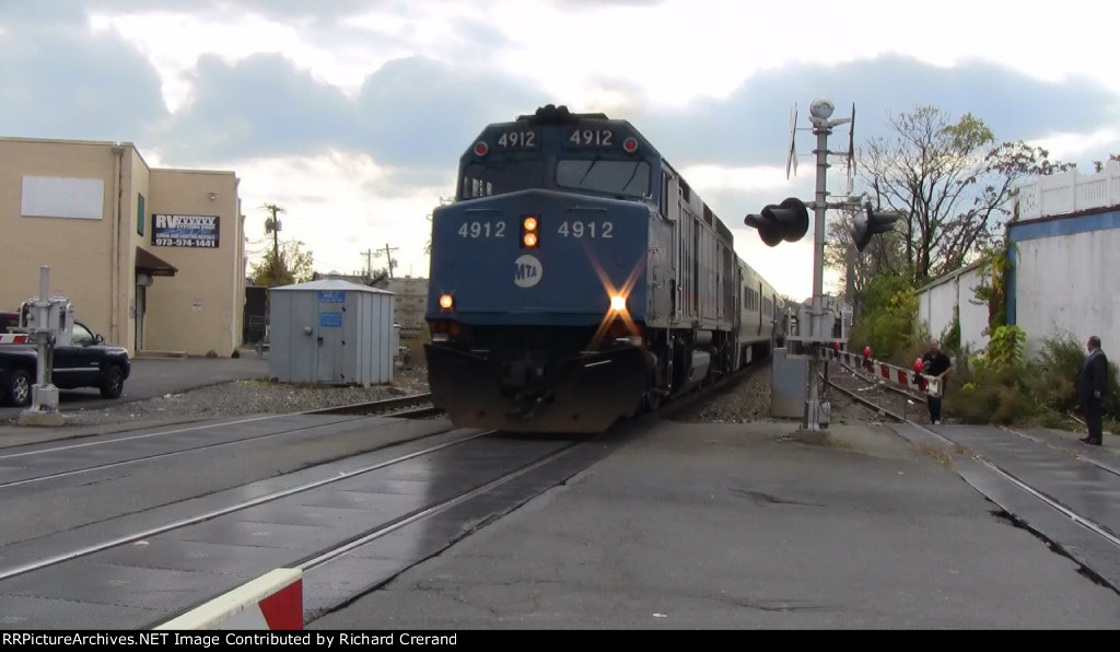 Train 1257 on Track 2